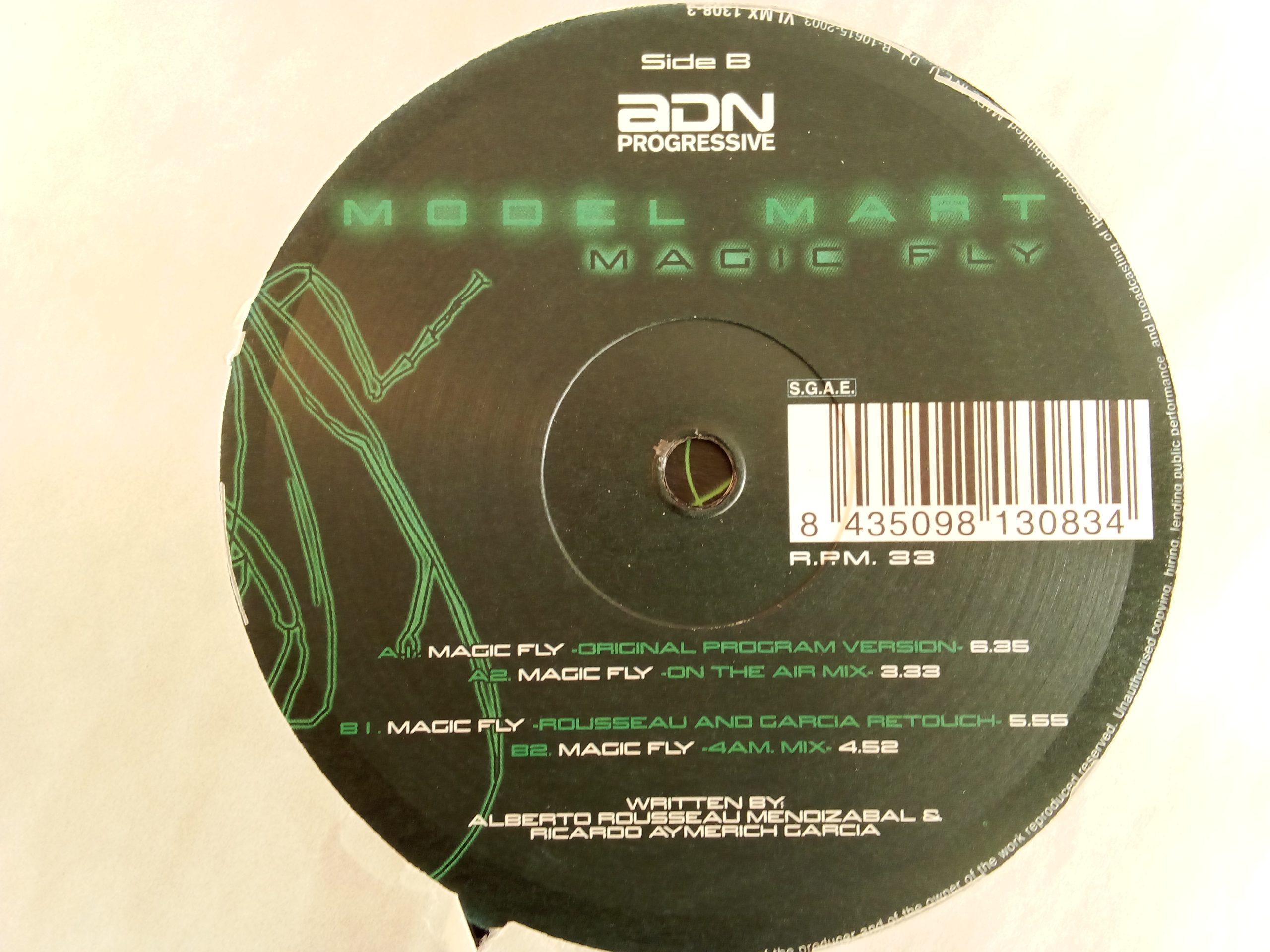 Oferta vinilos Chile - Model Mart: Magic Fly | Tienda de vinilos Online ...